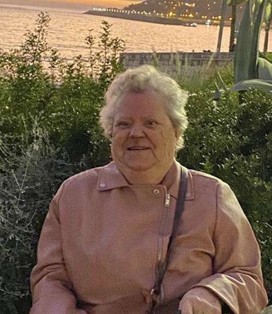 Aaltje van den Hudding - Duits - Livestro Uitvaartzorg